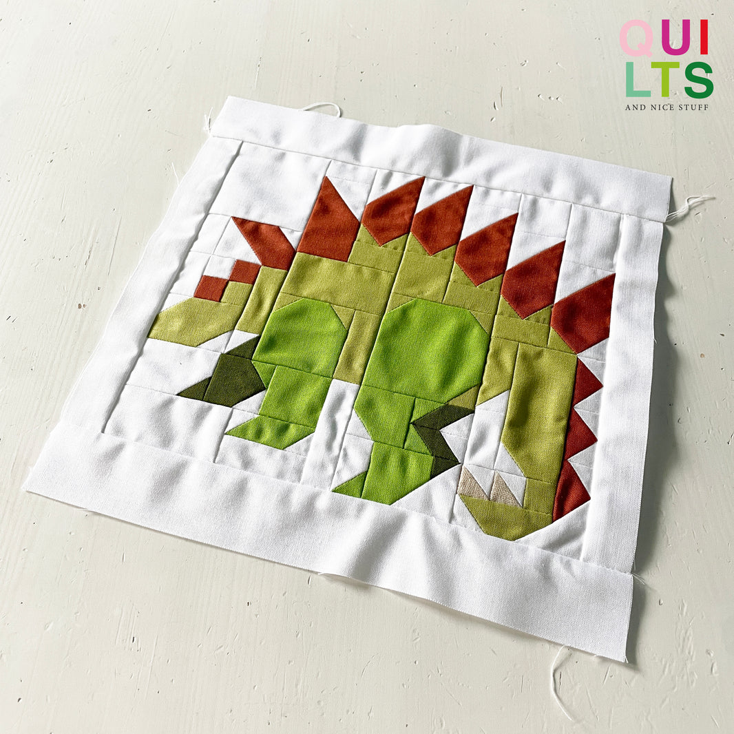Dinosaur Quilt - Quiltsandnicestuff – quiltsandnicestuff